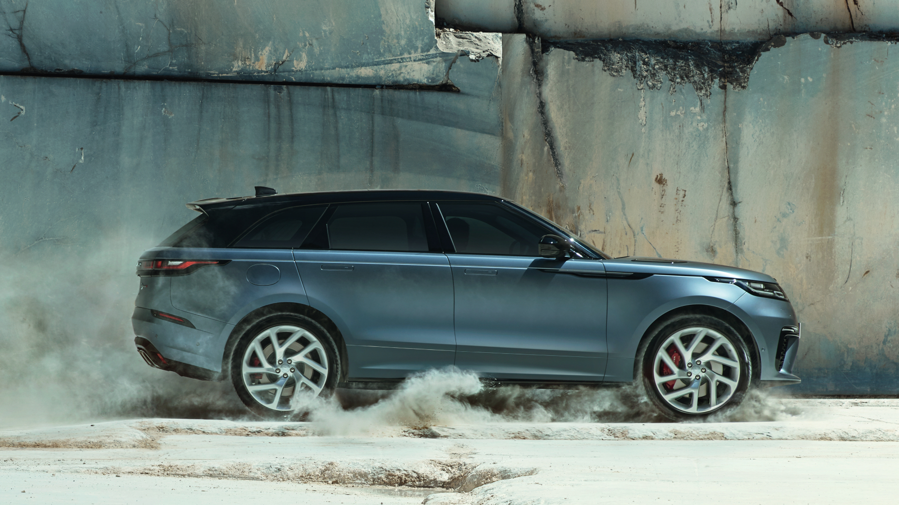 Discover the Luxury of Range Rover at Duckworth Motor Group